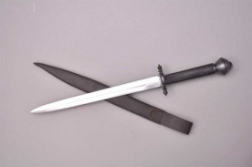 Medieval Daggers - From Bollock to Gladiator | HistoricalReproductions.com